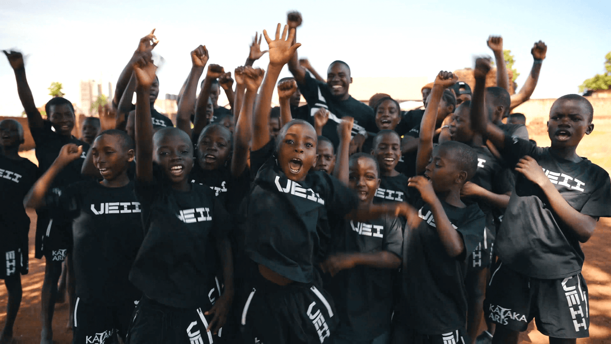 Veii Apparel - Be The Difference.